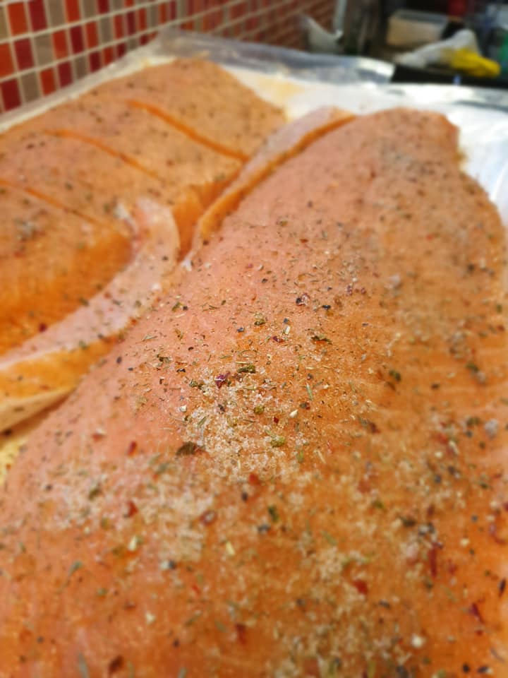 Varmrøget laks - Fisk på grill, Forret, Frokost, Hovedret, Laks ...